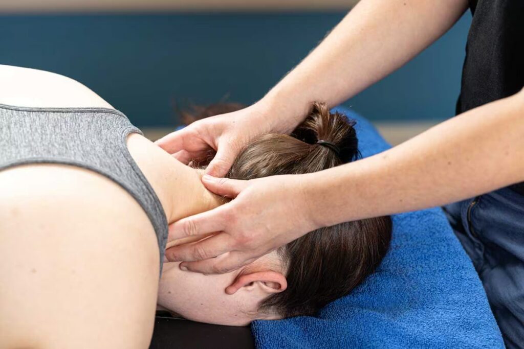 Neck Pain Treatment Hatfield, St Albans | Cervical Disc Herniation Mill ...